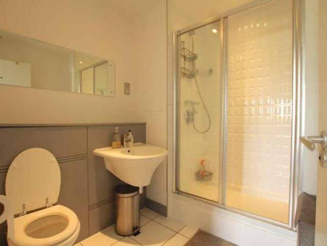 2 bedroom flat for rent in Galleon Way, Cardiff, CF10