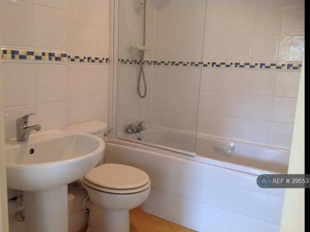 2 bedroom flat for rent in Gardeners Place, Canterbury, CT4