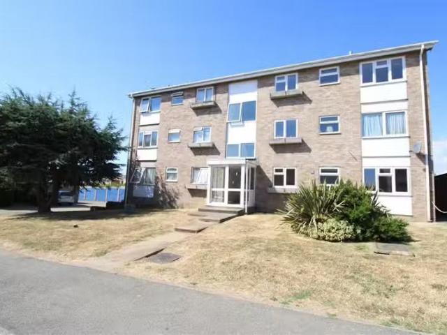 2 bedroom flat for rent in Gatefield Court, Gatefield Close, W.
