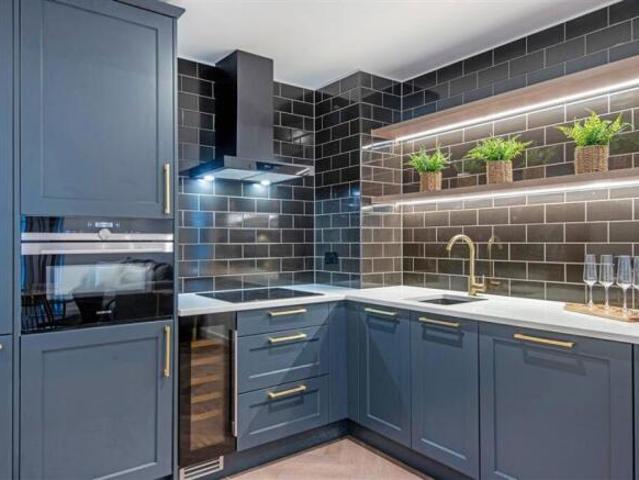 2 bedroom flat for rent in Gauging Square, Wapping, E1W