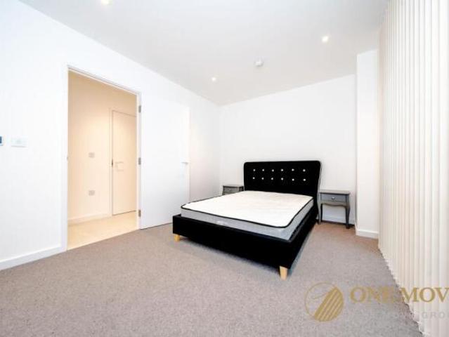 2 bedroom flat for rent in Georgette Apartments, The Silk District, London E1