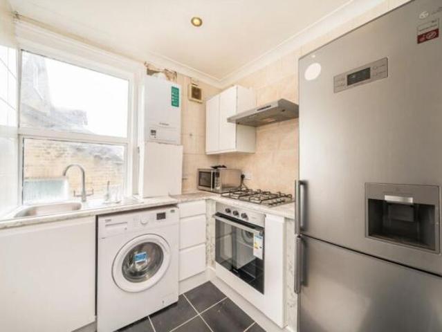 2 bedroom flat for rent in George Lane, Lewisham, SE13