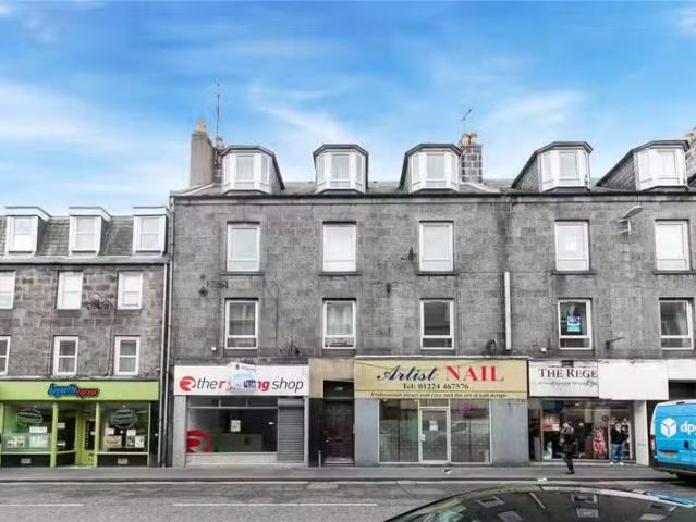 2 bedroom flat for rent in George Street, Aberdeen, AB25