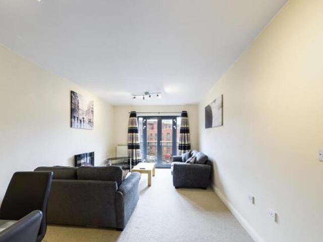 2 Bedroom Flat For Rent In George Street, Birmingham