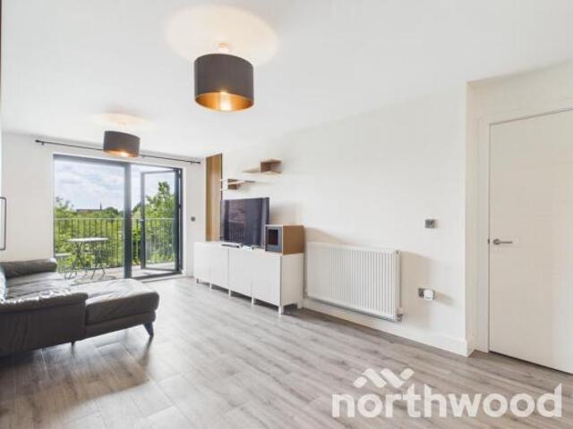 2 bedroom flat for rent in George Street, Victoria Point, Ashford, TN23