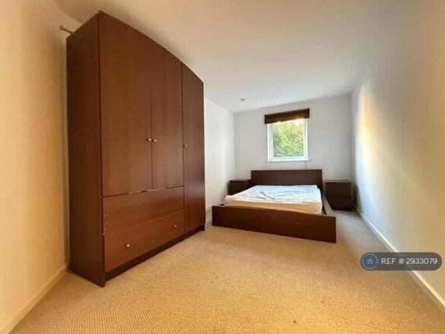 2 bedroom flat for rent in Gilbert House, Salford, M5