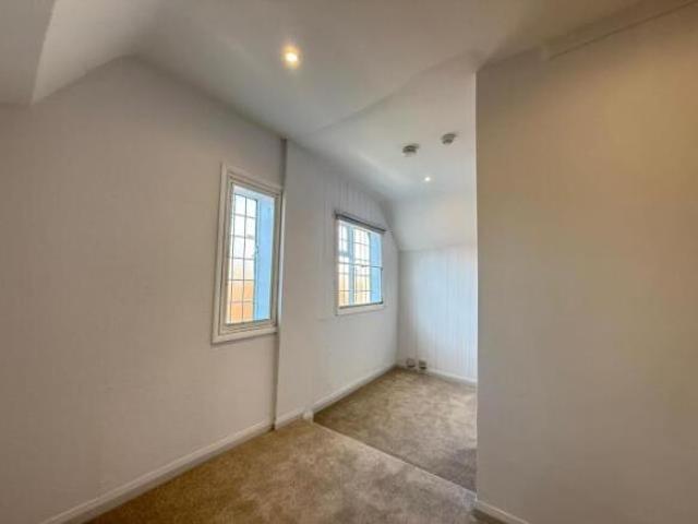 2 bedroom flat for rent in Golden Cross, Oxford, OX1