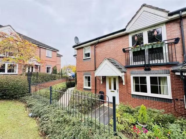 2 bedroom flat for rent in Golden Cup, Quinton Road West, B32