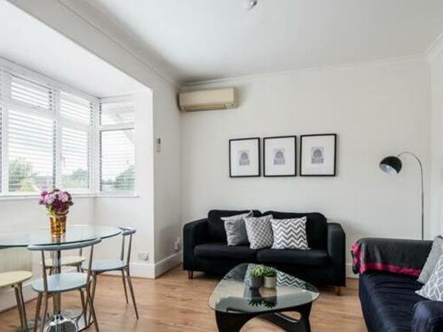 2 Bedroom Flat For Rent In Golders Green