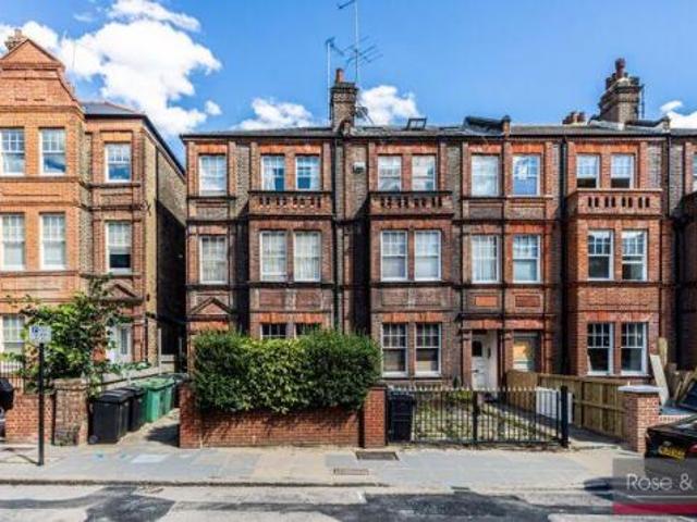 2 bedroom flat for rent in Goldhurst Terrace, South Hampstead, London, NW6