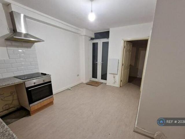 2 Bedroom Flat For Rent In Gorton, Manchester