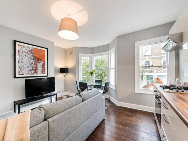 2 bedroom flat for rent in Gosterwood Street, London, SE8