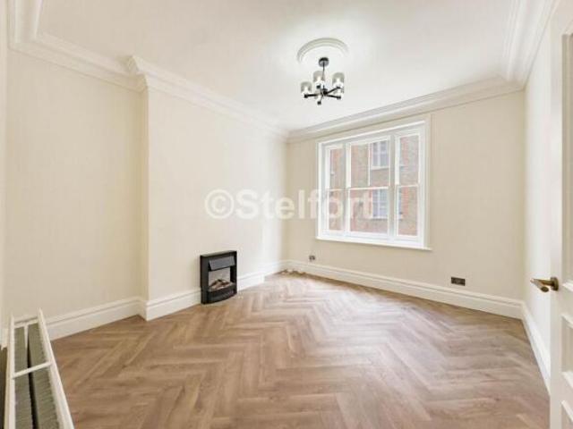 2 bedroom flat for rent in Gosfield Street, London W1W