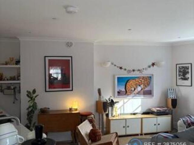 2 bedroom flat for rent in Gloucester Crescent, London, NW1