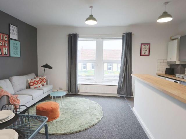 2 bedroom flat for rent in Gloucester Road, Horfield, Bristol, BS7