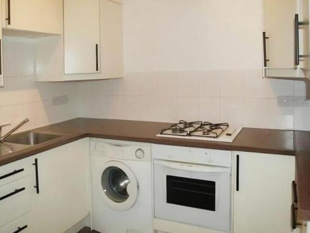 2 bedroom flat for rent in Gladstone Terrace, Edinburgh, EH9