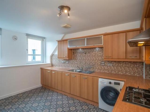 2 bedroom flat for rent in Glasgow Road, Maybury, Edinburgh, EH12