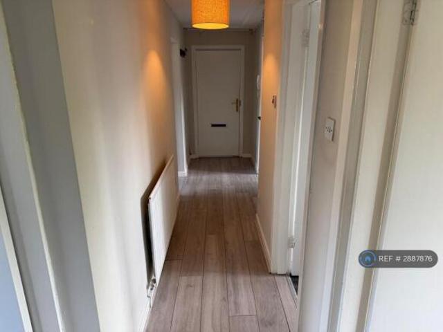2 bedroom flat for rent in Glenacre St, Glasgow, G45