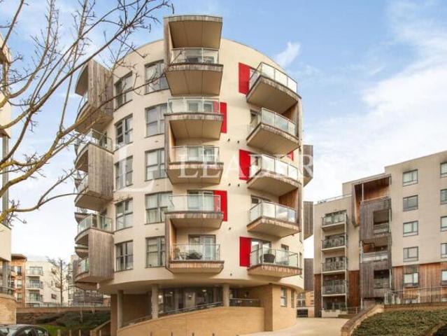 2 bedroom flat for rent in Glenalmond Avenue, Cambridge, CB2