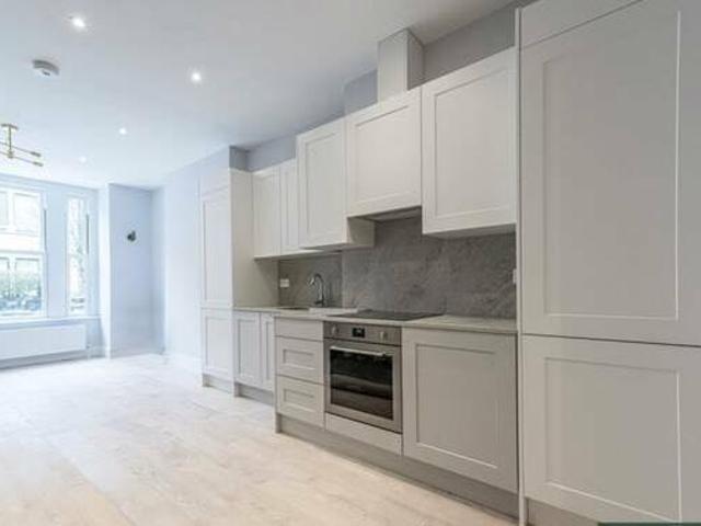 2 bedroom flat for rent in Glengall Road London Greater London NW6