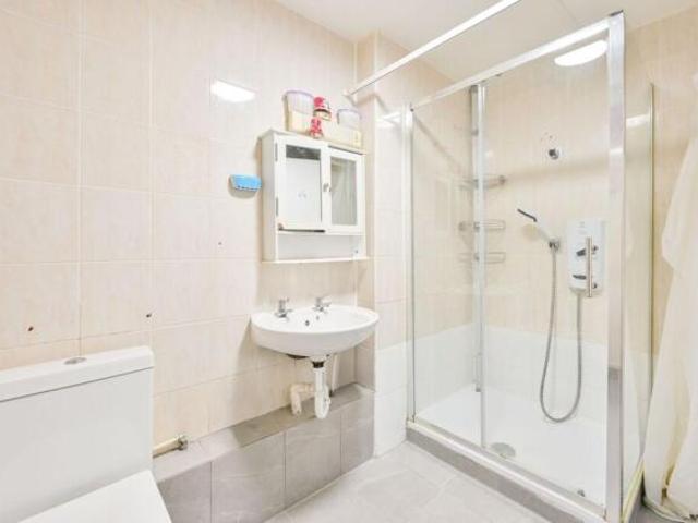 2 bedroom flat for rent in Gleneagles Close, South Bermondsey, London, SE16