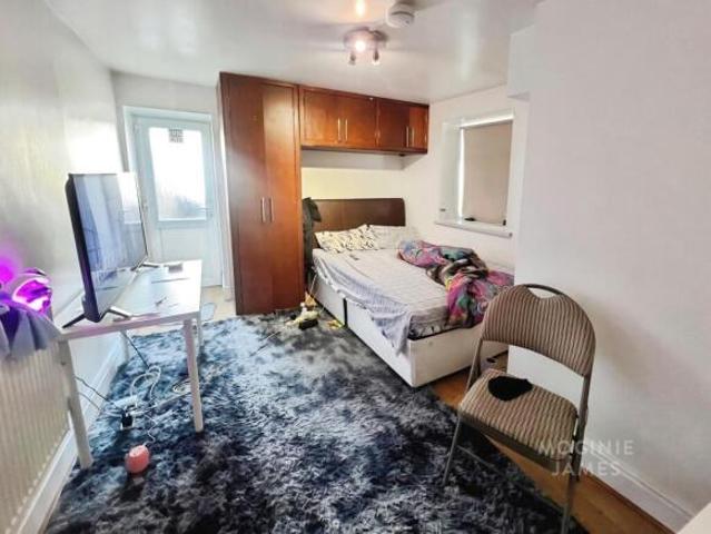 2 bedroom flat for rent in Glenroy Street, Cardiff, CF24