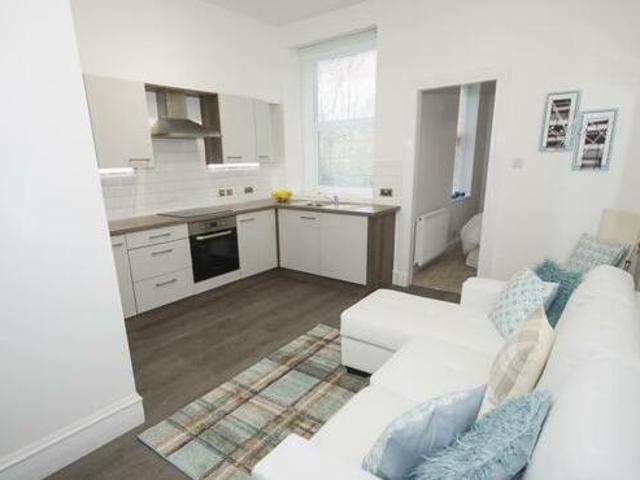2 Bedroom Flat For Rent In Ground Floor Right