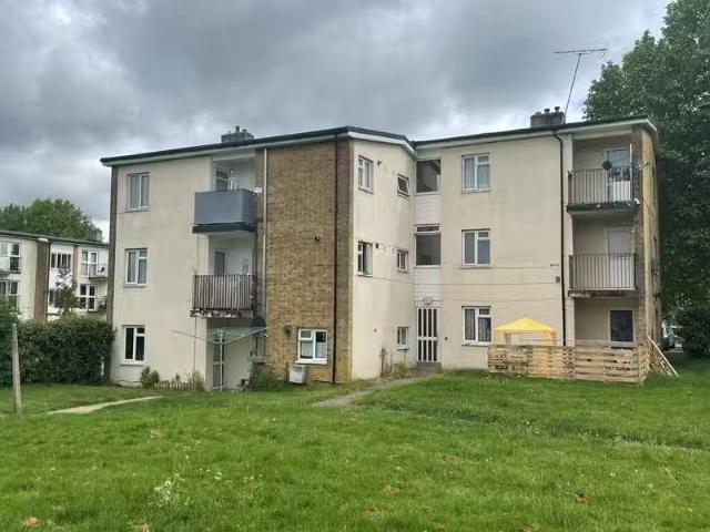 2 bedroom flat for rent in Grove Mead, Hatfield, AL10