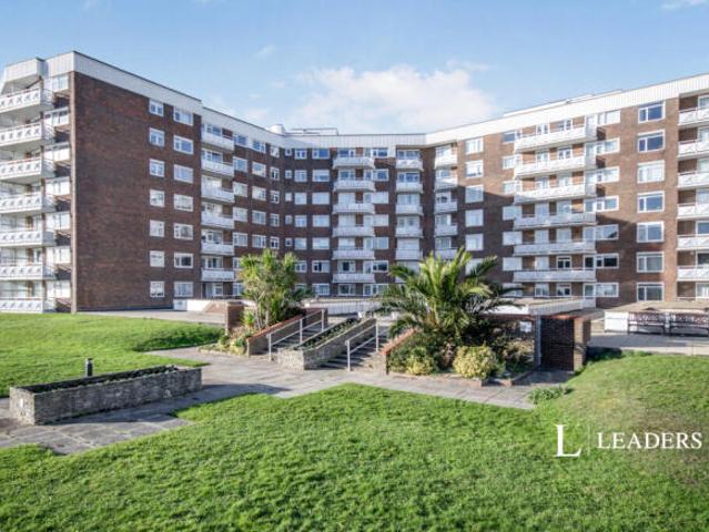 2 bedroom flat for rent in Grove Road, Bournemouth, Dorset, BH1