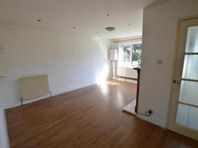 2 bedroom flat for rent in Grosvenor Court, SL1