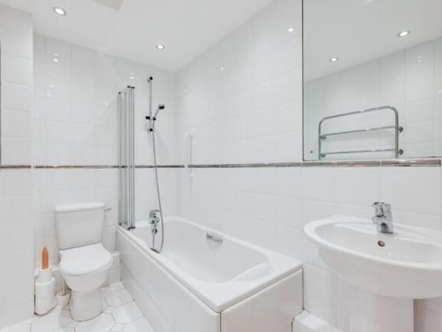 2 bedroom flat for rent in Grosvenor House, Grosvenor Terrace, Bootham, York, YO30