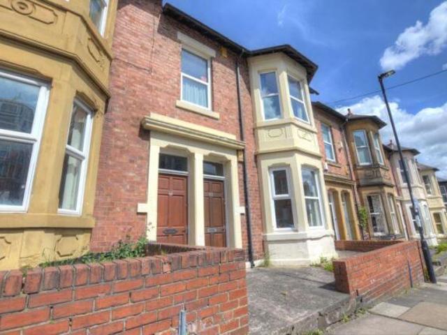 2 bedroom flat for rent in Grosvenor Road, Newcastle Upon Tyne, NE2
