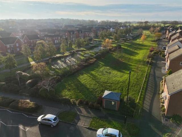 2 bedroom flat for rent in Gramercy Park, Bannerbrook, Coventry, CV4