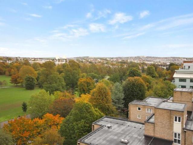 2 bedroom flat for rent in Grange Close, Brighton, BN1