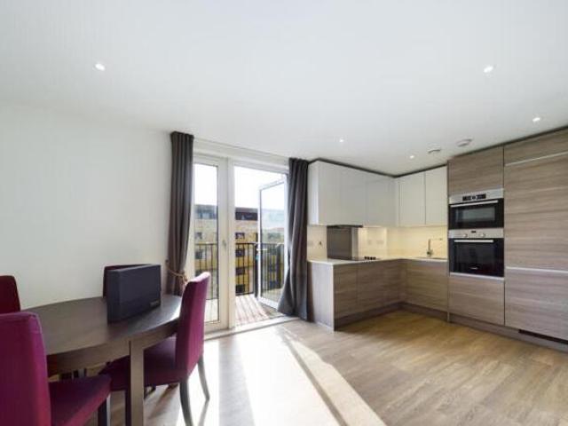 2 Bedroom Flat For Rent In Grand Canal Avenue