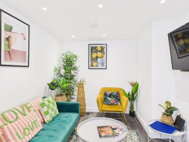 2 bedroom flat for rent in Grand Parade, Brighton, BN2