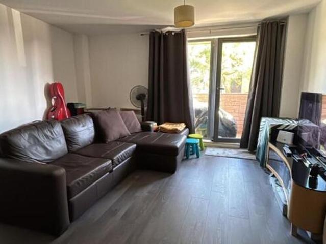 2 bedroom flat for rent in Granville Street, Skyline, B1