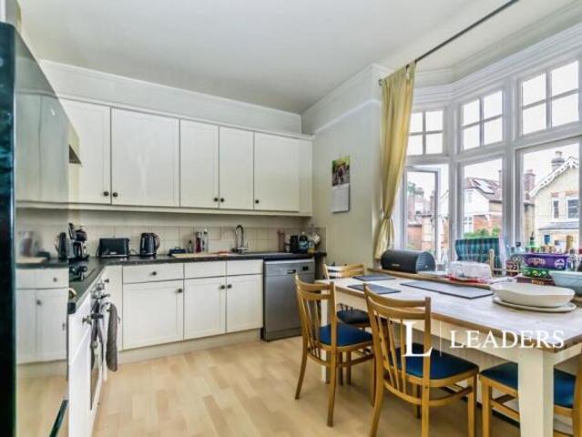 2 bedroom flat for rent in Granville Road, Sevenoaks, TN13