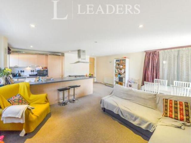 2 bedroom flat for rent in Granville Road, St. Albans, AL1