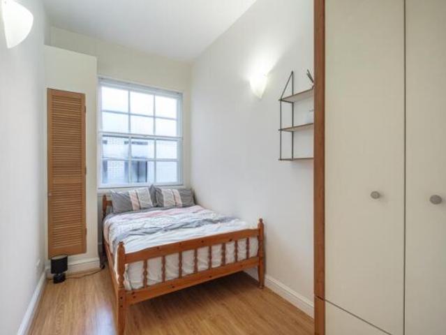 2 bedroom flat for rent in Great Tower Street London EC3R