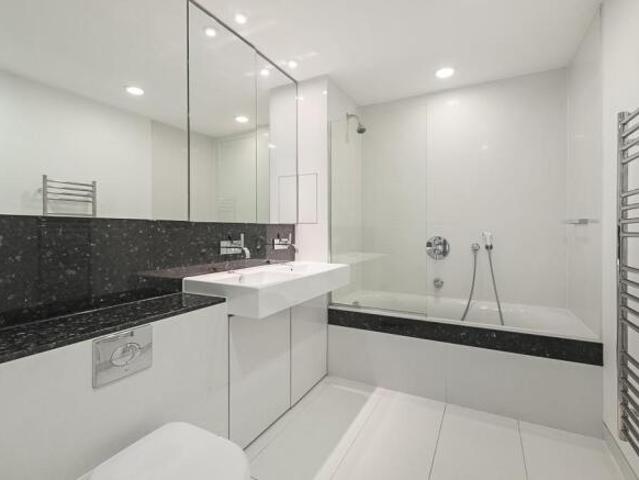 2 bedroom flat for rent in Great Cumberland Place, London W1H