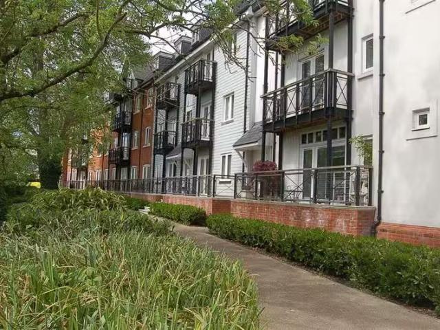 2 bedroom flat for rent in Great Stour Mews, CANTERBURY, CT1