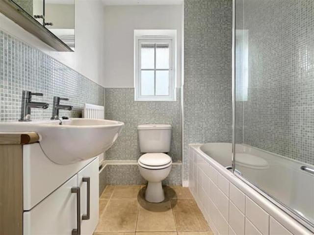 2 bedroom flat for rent in Grebe Court, Cambridge, CB5