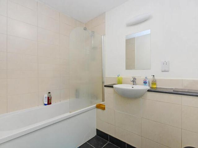 2 bedroom flat for rent in Green Lane, Sheffield, S3