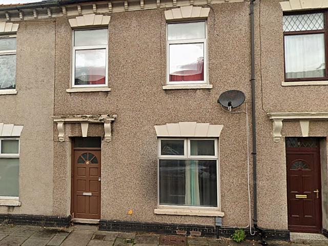 2 bedroom flat for rent in Green Street, Cardiff City, CF11