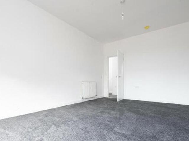2 Bedroom Flat For Rent In Greenock