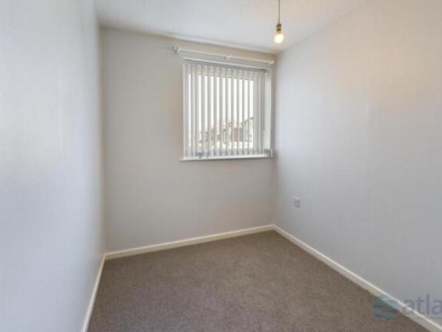 2 bedroom flat for rent in Greenhill Road, Mossley Hill, L18