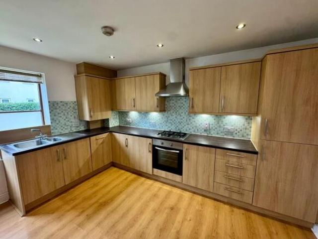 2 bedroom flat for rent in Greenlands Road, Basingstoke, Hampshire, RG24