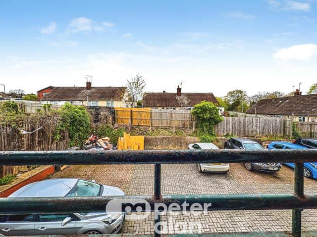 2 bedroom flat for rent in Greenway Court, Greenway Road, Rumney, CF3