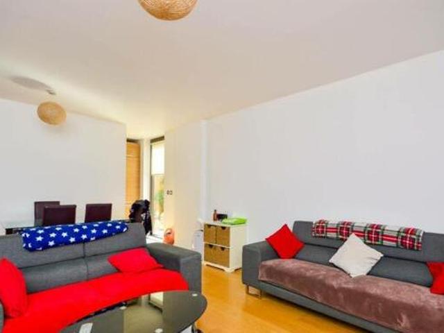 2 Bedroom Flat For Rent In Greenwich, London
